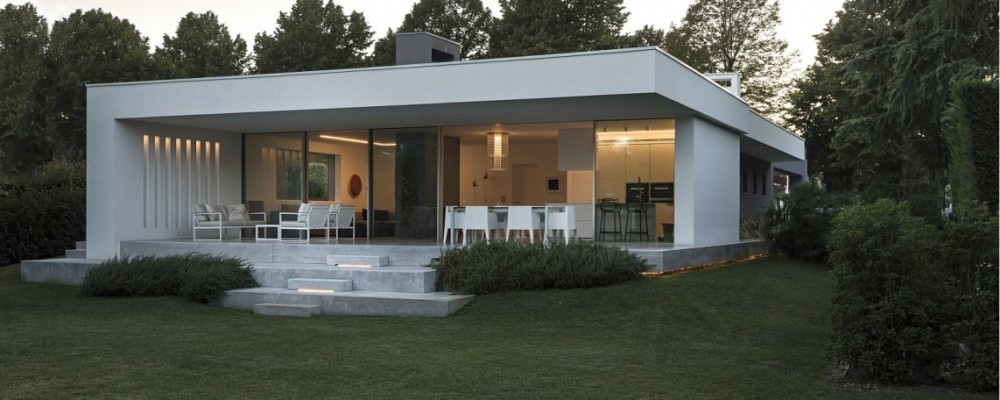 Costruire Casa ad un Piano: Vantaggi e Svantaggi spiegati dall’Architetto